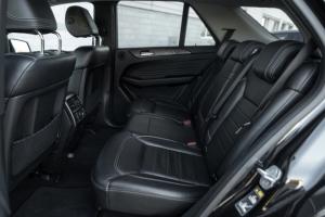 Black Mercedes-Benz ML 350 2012 in Riga, with an engine capacity of 3.50 L and mileage of 229 thousand km for 21990 €, photo 13 on AUTOMOTO.COM.LV