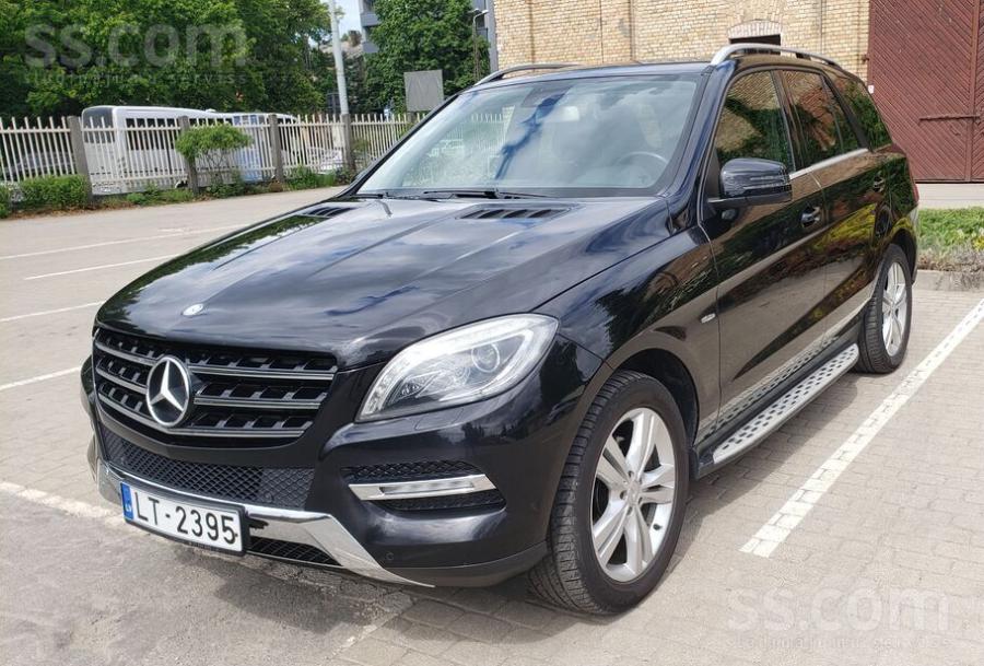 Melns Mercedes-Benz ML 350 2012 Rīga, ar dzinēja tilpumu 3.00 L un nobraukumu 245 tūkst. km par 16500 €, foto 3 vietnē AUTOMOTO.COM.LV