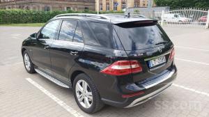 Melns Mercedes-Benz ML 350 2012 Rīga, ar dzinēja tilpumu 3.00 L un nobraukumu 245 tūkst. km par 16500 €, foto 6 vietnē AUTOMOTO.COM.LV