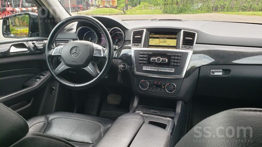 Melns Mercedes-Benz ML 350 2012 Rīga, ar dzinēja tilpumu 3.00 L un nobraukumu 245 tūkst. km par 16500 €, foto 7 vietnē AUTOMOTO.COM.LV