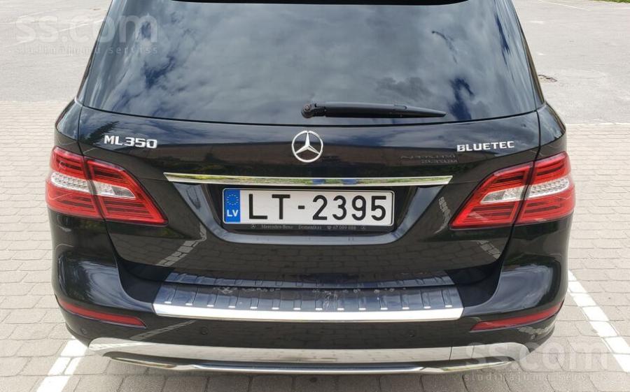 Melns Mercedes-Benz ML 350 2012 Rīga, ar dzinēja tilpumu 3.00 L un nobraukumu 245 tūkst. km par 16500 €, foto 14 vietnē AUTOMOTO.COM.LV