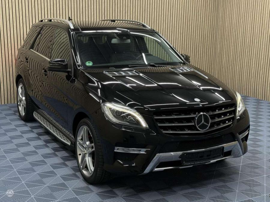 Melns Mercedes-Benz ML 350 2012 Marijampole, ar dzinēja tilpumu 2.99 L un nobraukumu 230 tūkst. km par 16750 €, foto 10 vietnē AUTOMOTO.COM.LV