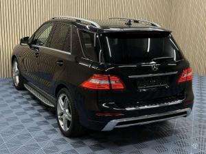 Melns Mercedes-Benz ML 350 2012 Marijampole, ar dzinēja tilpumu 2.99 L un nobraukumu 230 tūkst. km par 16750 €, foto 12 vietnē AUTOMOTO.COM.LV