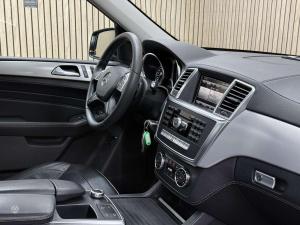 Melns Mercedes-Benz ML 350 2012 Marijampole, ar dzinēja tilpumu 2.99 L un nobraukumu 230 tūkst. km par 16750 €, foto 22 vietnē AUTOMOTO.COM.LV