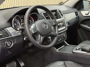 Melns Mercedes-Benz ML 350 2012 Marijampole, ar dzinēja tilpumu 2.99 L un nobraukumu 230 tūkst. km par 16750 €, foto 24 vietnē AUTOMOTO.COM.LV
