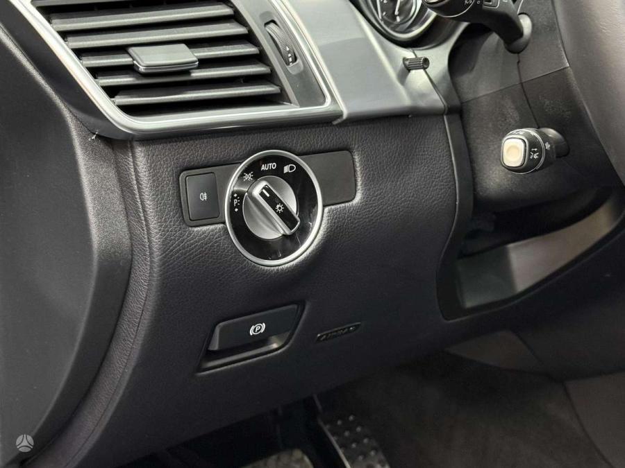 Melns Mercedes-Benz ML 350 2012 Marijampole, ar dzinēja tilpumu 2.99 L un nobraukumu 230 tūkst. km par 16750 €, foto 26 vietnē AUTOMOTO.COM.LV