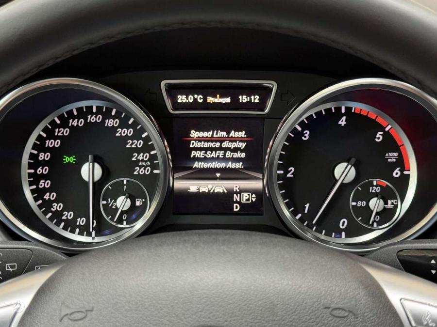 Melns Mercedes-Benz ML 350 2012 Marijampole, ar dzinēja tilpumu 2.99 L un nobraukumu 230 tūkst. km par 16750 €, foto 28 vietnē AUTOMOTO.COM.LV