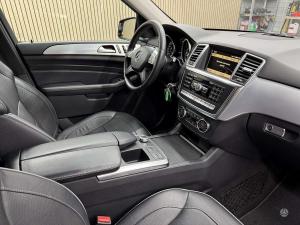Melns Mercedes-Benz ML 350 2012 Marijampole, ar dzinēja tilpumu 2.99 L un nobraukumu 231 tūkst. km par 15750 €, foto 38 vietnē AUTOMOTO.COM.LV