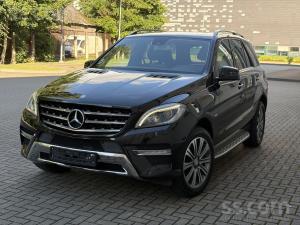 Черный Мерседес МЛ 350 2012 в Елгава, объемом двигателя 3.00 л и пробегом 239 тыс. км за 16450 €, фото  на AUTOMOTO.COM.LV
