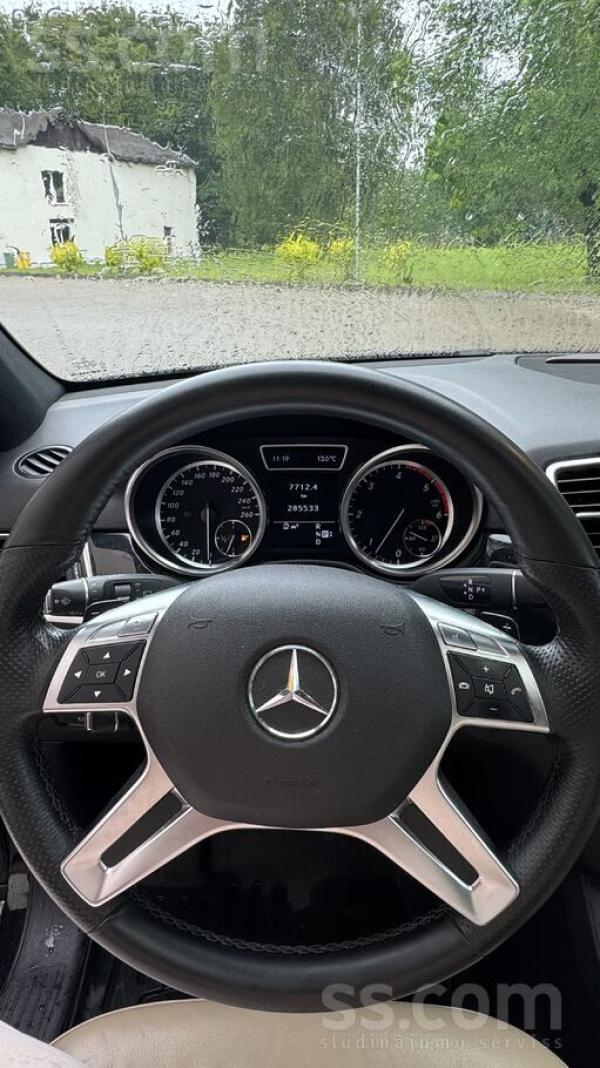 Melns Mercedes-Benz ML 350 2012 Jelgava, ar dzinēja tilpumu 3.00 L un nobraukumu 286 tūkst. km par 10700 €, foto 10 vietnē AUTOMOTO.COM.LV