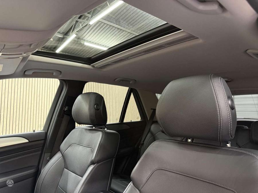 Melns Mercedes-Benz ML 350 2012 Marijampole, ar dzinēja tilpumu 2.99 L un nobraukumu 231 tūkst. km par 15350 €, foto 4 vietnē AUTOMOTO.COM.LV