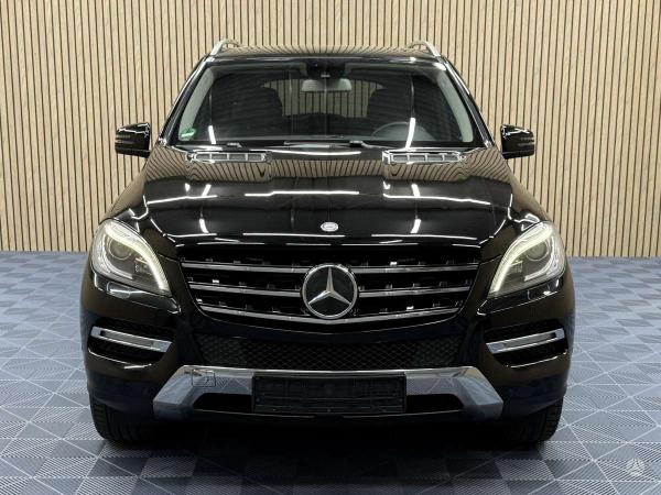 Melns Mercedes-Benz ML 350 2012 Marijampole, ar dzinēja tilpumu 2.99 L un nobraukumu 231 tūkst. km par 15350 €, foto 4 vietnē AUTOMOTO.COM.LV