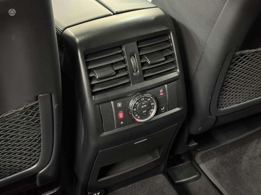 Melns Mercedes-Benz ML 350 2012 Marijampole, ar dzinēja tilpumu 2.99 L un nobraukumu 231 tūkst. km par 15350 €, foto 22 vietnē AUTOMOTO.COM.LV