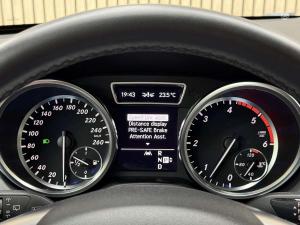 Melns Mercedes-Benz ML 350 2012 Marijampole, ar dzinēja tilpumu 2.99 L un nobraukumu 231 tūkst. km par 15350 €, foto 30 vietnē AUTOMOTO.COM.LV