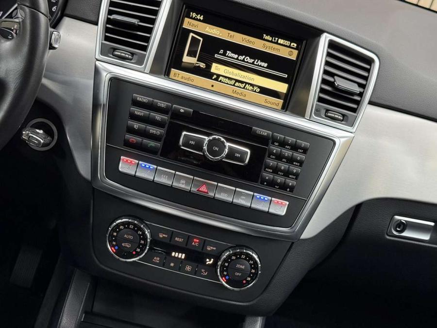 Melns Mercedes-Benz ML 350 2012 Marijampole, ar dzinēja tilpumu 2.99 L un nobraukumu 231 tūkst. km par 15350 €, foto 33 vietnē AUTOMOTO.COM.LV