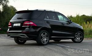 Черный Мерседес МЛ 350 2012 в Рига, объемом двигателя 3.00 л и пробегом 330 тыс. км за 15500 €, фото 8 на AUTOMOTO.COM.LV