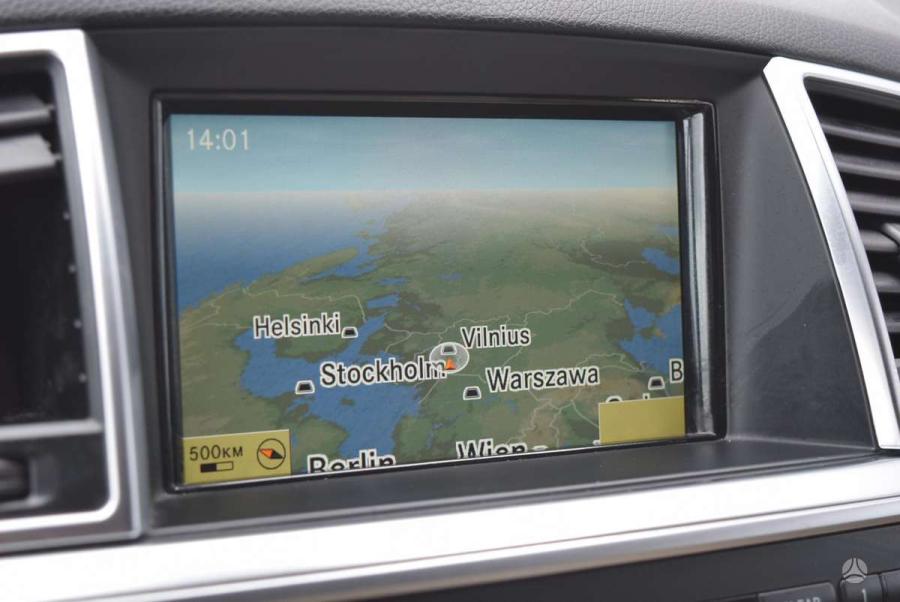Black Mercedes-Benz ML 350 2012 in Vilnius, with an engine capacity of 2.99 L and mileage of 315 thousand km for 11500 €, photo 16 on AUTOMOTO.COM.LV