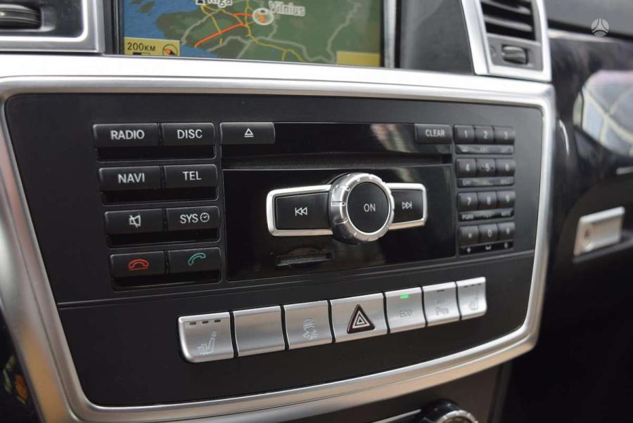 Black Mercedes-Benz ML 350 2012 in Vilnius, with an engine capacity of 2.99 L and mileage of 315 thousand km for 11500 €, photo 17 on AUTOMOTO.COM.LV