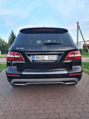 Melns Mercedes-Benz ML 350 2012 Kaišiadorys, ar dzinēja tilpumu 2.99 L un nobraukumu 280 tūkst. km par 11250 €, foto 7 vietnē AUTOMOTO.COM.LV