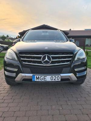 Melns Mercedes-Benz ML 350 2012 Kaišiadorys, ar dzinēja tilpumu 2.99 L un nobraukumu 280 tūkst. km par 11250 €, foto 10 vietnē AUTOMOTO.COM.LV