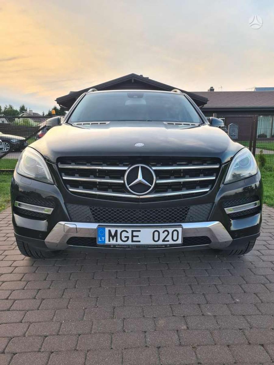 Melns Mercedes-Benz ML 350 2012 Kaišiadorys, ar dzinēja tilpumu 2.99 L un nobraukumu 280 tūkst. km par 11250 €, foto 10 vietnē AUTOMOTO.COM.LV
