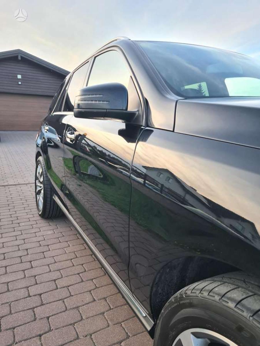 Melns Mercedes-Benz ML 350 2012 Kaišiadorys, ar dzinēja tilpumu 2.99 L un nobraukumu 280 tūkst. km par 11250 €, foto 15 vietnē AUTOMOTO.COM.LV