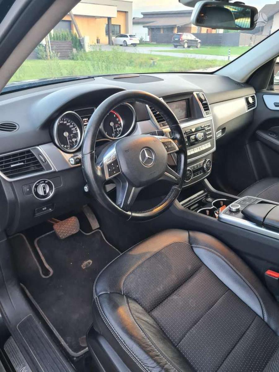Melns Mercedes-Benz ML 350 2012 Kaišiadorys, ar dzinēja tilpumu 2.99 L un nobraukumu 280 tūkst. km par 11250 €, foto 19 vietnē AUTOMOTO.COM.LV