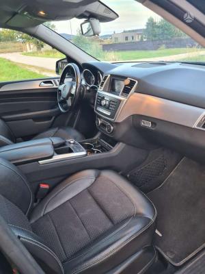 Melns Mercedes-Benz ML 350 2012 Kaišiadorys, ar dzinēja tilpumu 2.99 L un nobraukumu 280 tūkst. km par 11250 €, foto 21 vietnē AUTOMOTO.COM.LV