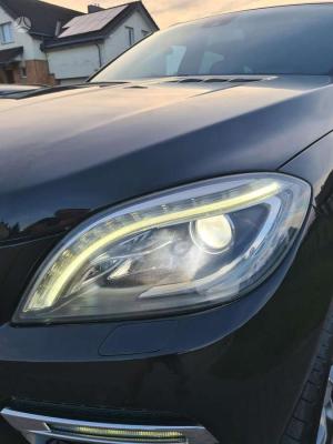 Melns Mercedes-Benz ML 350 2012 Kaišiadorys, ar dzinēja tilpumu 2.99 L un nobraukumu 280 tūkst. km par 11250 €, foto 27 vietnē AUTOMOTO.COM.LV