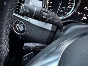 Black Mercedes-Benz ML 350 2012 in Vilnius, with an engine capacity of 2.99 L and mileage of 292 thousand km for 12500 €, photo 8 on AUTOMOTO.COM.LV