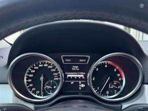 Black Mercedes-Benz ML 350 2012 in Vilnius, with an engine capacity of 2.99 L and mileage of 292 thousand km for 12500 €, photo 9 on AUTOMOTO.COM.LV