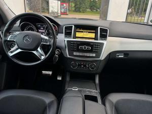 Black Mercedes-Benz ML 350 2012 in Vilnius, with an engine capacity of 2.99 L and mileage of 292 thousand km for 12500 €, photo 28 on AUTOMOTO.COM.LV