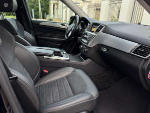 Black Mercedes-Benz ML 350 2012 in Vilnius, with an engine capacity of 2.99 L and mileage of 292 thousand km for 12500 €, photo 31 on AUTOMOTO.COM.LV