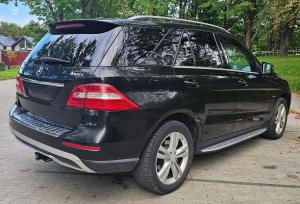 Melns Mercedes-Benz ML 350 2012 Šauļi, ar dzinēja tilpumu 3.50 L un nobraukumu 193 tūkst. km par 13350 €, foto 7 vietnē AUTOMOTO.COM.LV