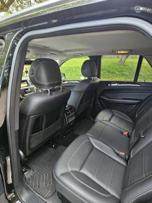 Melns Mercedes-Benz ML 350 2012 Šauļi, ar dzinēja tilpumu 3.50 L un nobraukumu 193 tūkst. km par 13350 €, foto 16 vietnē AUTOMOTO.COM.LV