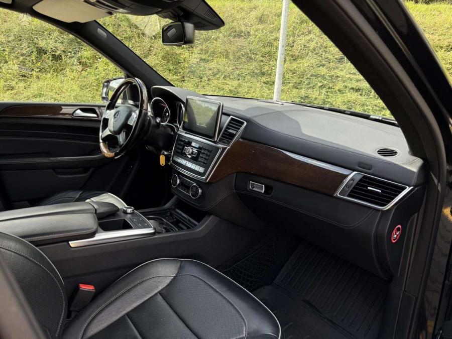 Melns Mercedes-Benz ML 350 2012 Viļņa, ar dzinēja tilpumu 2.99 L un nobraukumu 414 tūkst. km par 11000 €, foto 14 vietnē AUTOMOTO.COM.LV