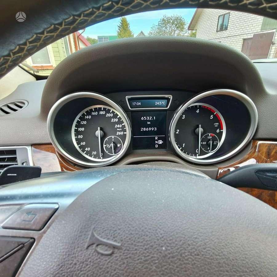 Melns Mercedes-Benz ML 350 2012 Jurbarkas, ar dzinēja tilpumu 3.50 L un nobraukumu 287 tūkst. km par 11500 €, foto 8 vietnē AUTOMOTO.COM.LV