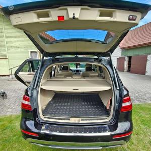 Melns Mercedes-Benz ML 350 2012 Jurbarkas, ar dzinēja tilpumu 3.50 L un nobraukumu 287 tūkst. km par 11500 €, foto 13 vietnē AUTOMOTO.COM.LV