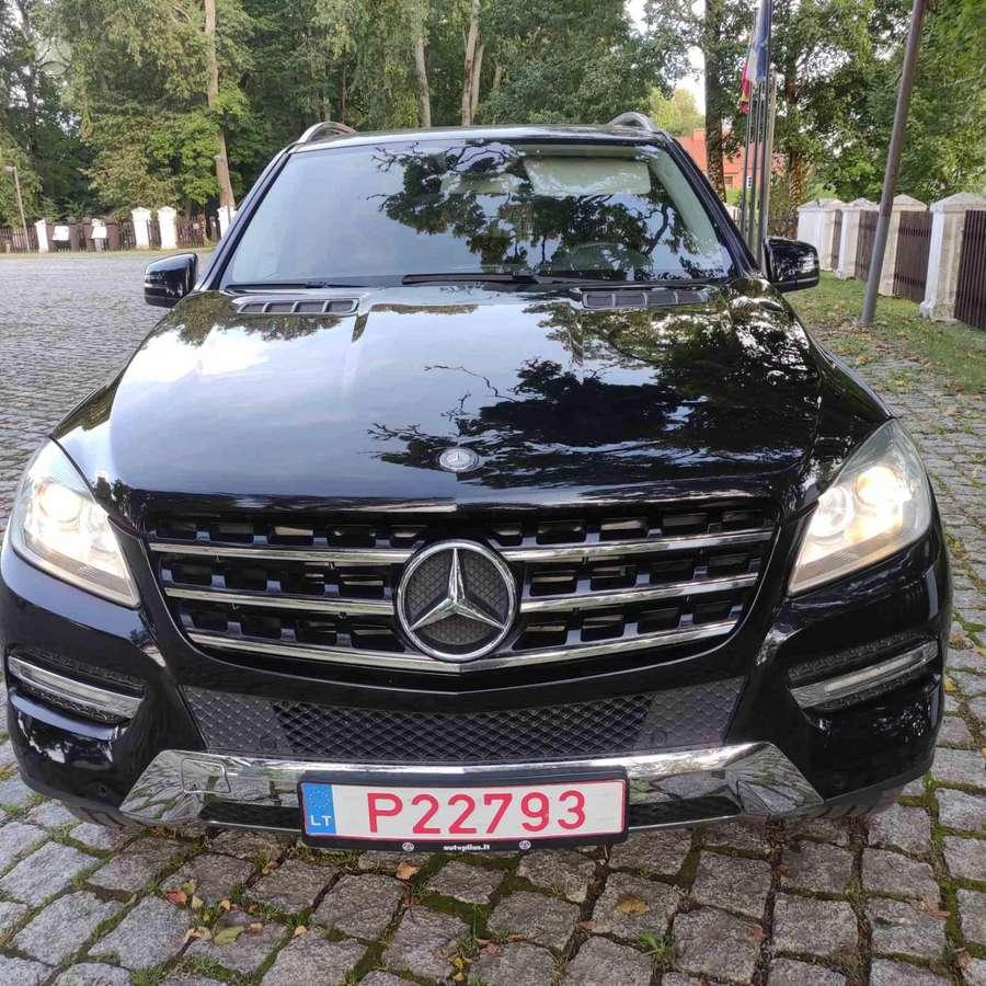 Melns Mercedes-Benz ML 350 2012 Šauļi, ar dzinēja tilpumu 2.99 L un nobraukumu 201 tūkst. km par 11999 €, foto 6 vietnē AUTOMOTO.COM.LV