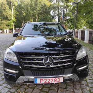 Melns Mercedes-Benz ML 350 2012 Šauļi, ar dzinēja tilpumu 2.99 L un nobraukumu 201 tūkst. km par 11999 €, foto 7 vietnē AUTOMOTO.COM.LV