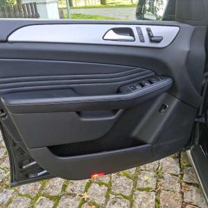 Melns Mercedes-Benz ML 350 2012 Šauļi, ar dzinēja tilpumu 2.99 L un nobraukumu 201 tūkst. km par 11999 €, foto 16 vietnē AUTOMOTO.COM.LV