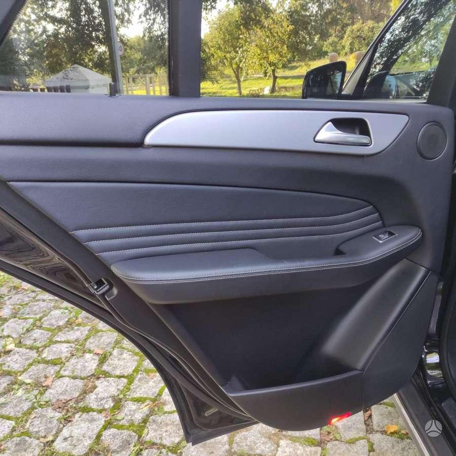 Melns Mercedes-Benz ML 350 2012 Šauļi, ar dzinēja tilpumu 2.99 L un nobraukumu 201 tūkst. km par 11999 €, foto 27 vietnē AUTOMOTO.COM.LV