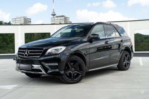 Melns Mercedes-Benz ML 350 2012 Viļņa, ar dzinēja tilpumu 2.99 L un nobraukumu 323 tūkst. km par 11900 €, foto 1 vietnē AUTOMOTO.COM.LV