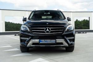 Melns Mercedes-Benz ML 350 2012 Viļņa, ar dzinēja tilpumu 2.99 L un nobraukumu 323 tūkst. km par 11900 €, foto 4 vietnē AUTOMOTO.COM.LV