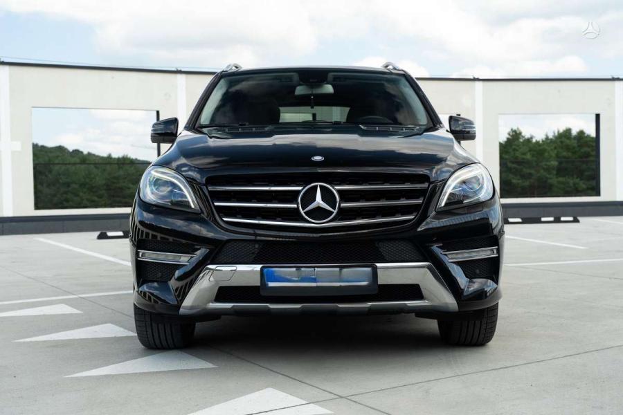 Melns Mercedes-Benz ML 350 2012 Viļņa, ar dzinēja tilpumu 2.99 L un nobraukumu 323 tūkst. km par 11900 €, foto 4 vietnē AUTOMOTO.COM.LV