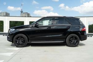Melns Mercedes-Benz ML 350 2012 Viļņa, ar dzinēja tilpumu 2.99 L un nobraukumu 323 tūkst. km par 11900 €, foto 8 vietnē AUTOMOTO.COM.LV