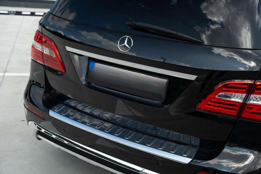Melns Mercedes-Benz ML 350 2012 Viļņa, ar dzinēja tilpumu 2.99 L un nobraukumu 323 tūkst. km par 11900 €, foto 11 vietnē AUTOMOTO.COM.LV