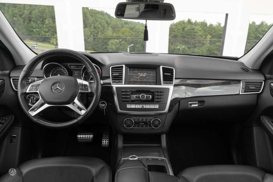 Melns Mercedes-Benz ML 350 2012 Viļņa, ar dzinēja tilpumu 2.99 L un nobraukumu 323 tūkst. km par 11900 €, foto 14 vietnē AUTOMOTO.COM.LV