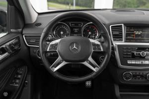 Melns Mercedes-Benz ML 350 2012 Viļņa, ar dzinēja tilpumu 2.99 L un nobraukumu 323 tūkst. km par 11900 €, foto 15 vietnē AUTOMOTO.COM.LV
