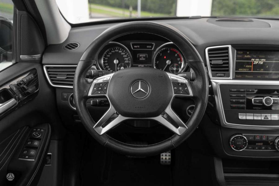 Melns Mercedes-Benz ML 350 2012 Viļņa, ar dzinēja tilpumu 2.99 L un nobraukumu 323 tūkst. km par 11900 €, foto 15 vietnē AUTOMOTO.COM.LV